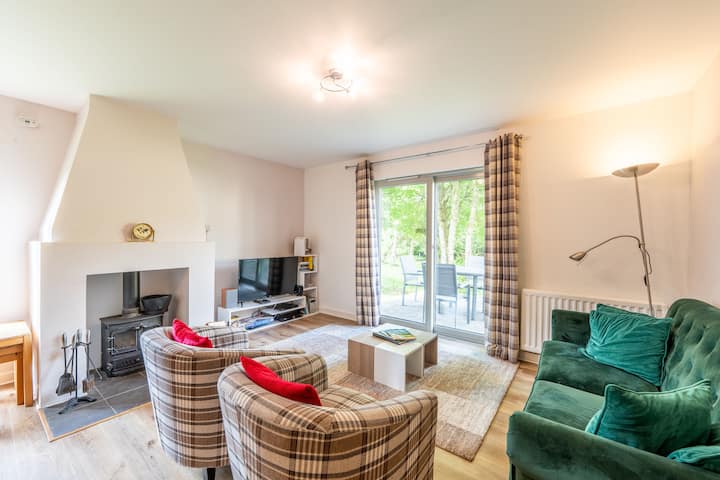 Pet Friendly, Loch Ness Cottage At Old Abbey - Fort Augustus