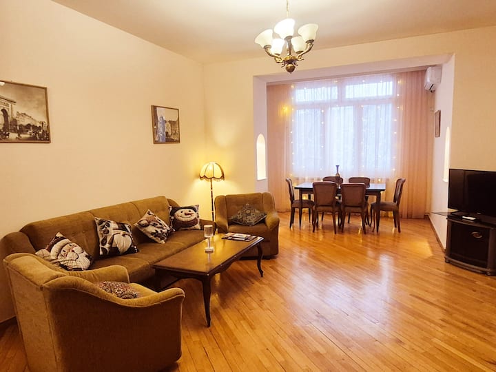 § Cascade Cozy Modern Apartment Centre, Opera View - Yerevan