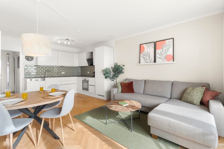 Central Park-side Apartment - 2br- Free Parking - Graz