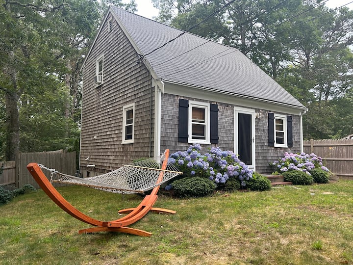 West Yarmouth 2br Cape Across From Swan Pond - South Yarmouth, MA