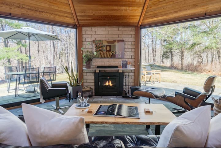 Mid-century Escape - Brewster, NY