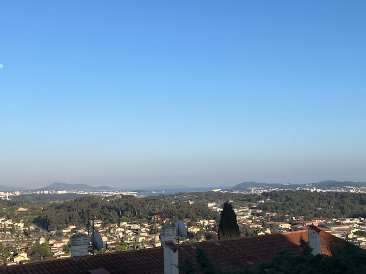 Appartement Agréable Avec Vue Panoramique - Ollioules