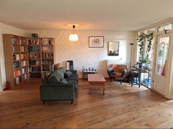 Spacious And Quiet Two Bedroom Appartment - Amsterdam
