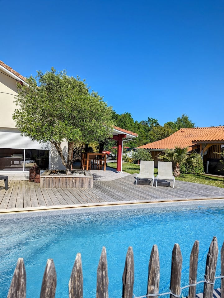 Maison Avec Piscine Chauffée - Biscarrosse