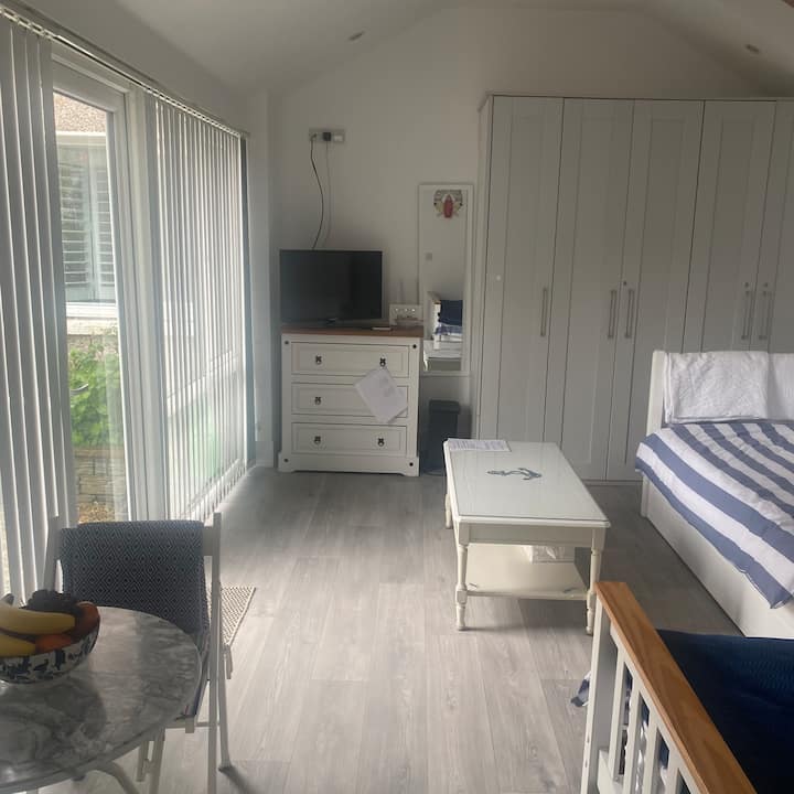 Serene Studio - Cork