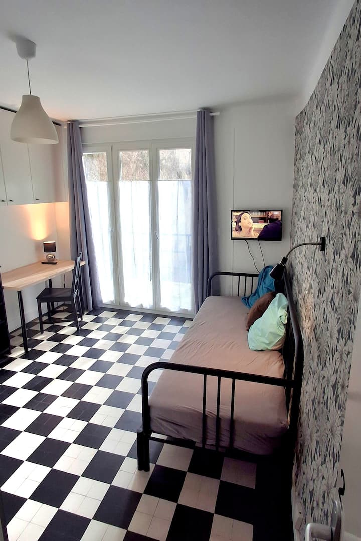 Studio Avec Terrasse En Centre Ville - Perl