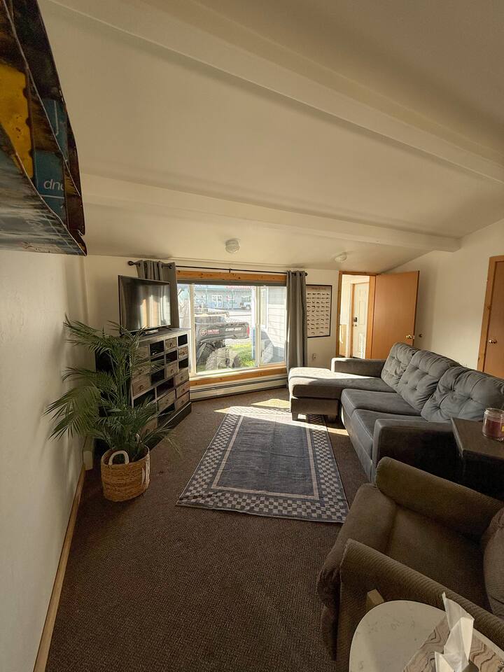 Smith Properties: Mill Bay Hideaway - Kodiak, AK