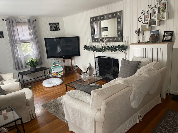 #2 Home Away From Home In The Suburbs Of Boston - Newton, MA