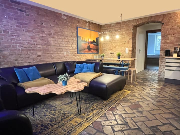 *New* Colorful Design Flat, 4 Rooms, 2 Bathrooms - Berlijn