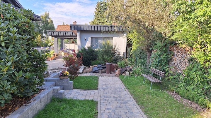 Gartenbungalow 24m² 2 Pers Eg 1zi.du/wc - Eisenberg