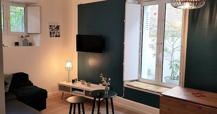 Beau T2 Entre Côte Des Basques Et Halles - Biarritz