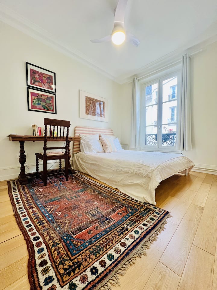 Appartement Arty Paris 6 – Rue Dauphine - Paris