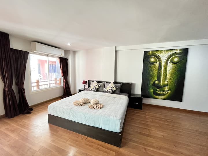 Nice & Comfy 117sqmflat In Patong/phuketwith Fiber - Patong Beach
