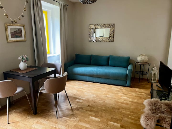 New Charming Apartment With Balcony & Free Parking - Prag