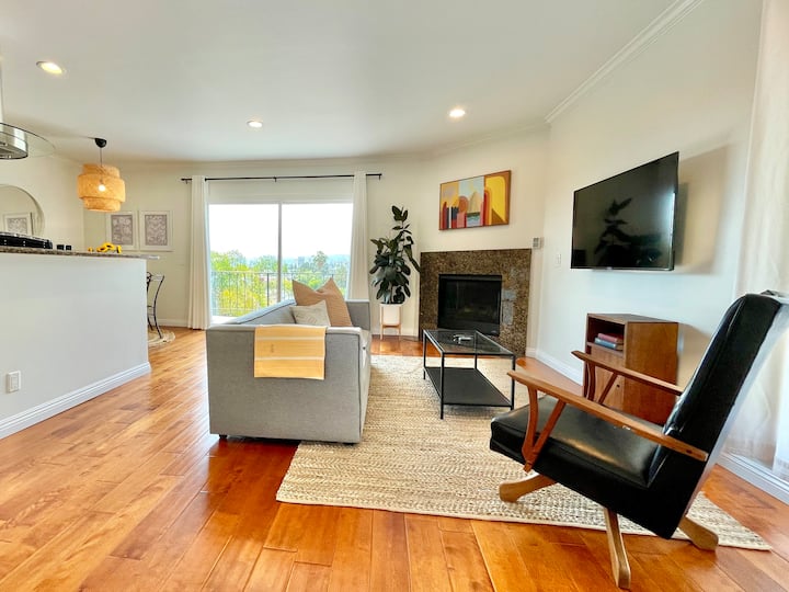 Breathtaking View In The Heart Of Hip Silver Lake - Los Angeles, CA