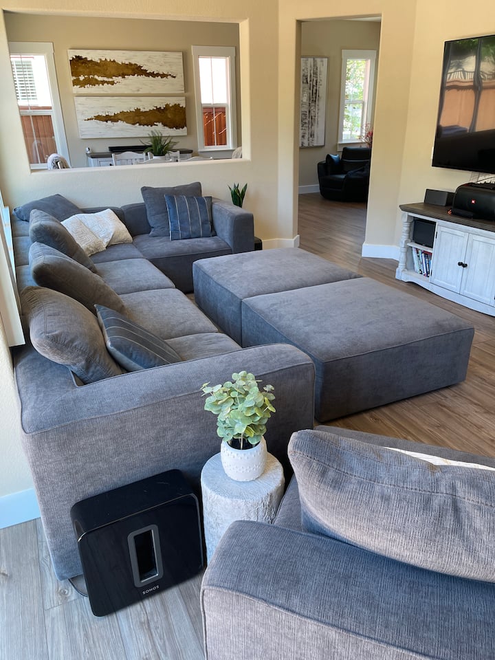 Brentwood Airbnb Suite Master+movie+bonus Room - Brentwood, CA