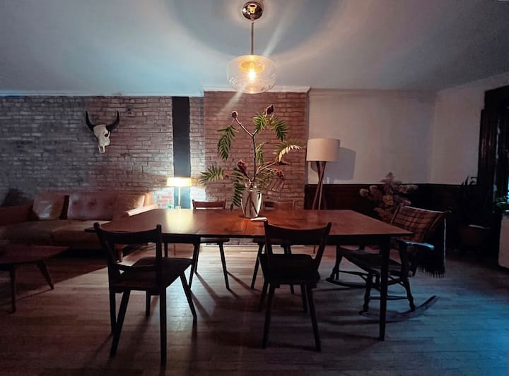 Experience Brooklyn Brownstone Living. - 布魯克林