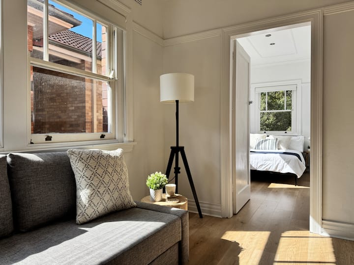 Close To Beautiful Beaches And The Ferry To City - Manly