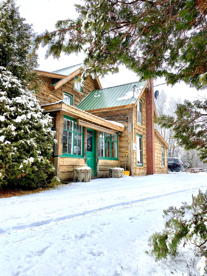 Van Hoevenberg Lodge - Cliff Mountain, Lake Placid