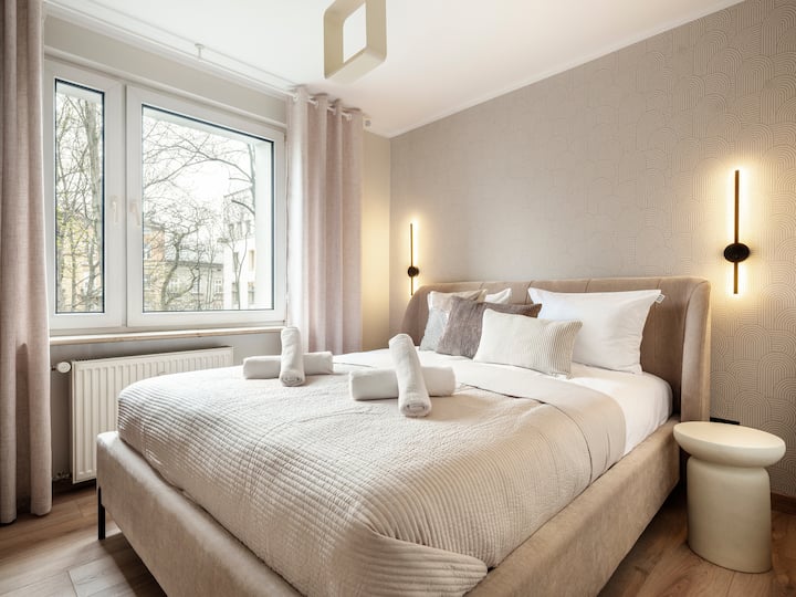 Cozy Apartment With Balcony - Cracovia