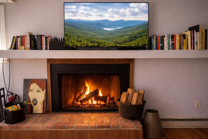 Woodstock Home Close To 3 Towns, Hiking And More - Woodstock, NY