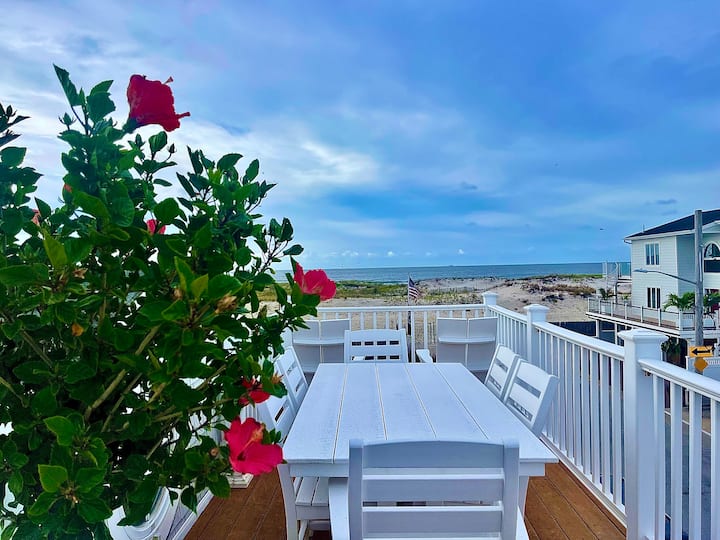 Amazing Beach House W/ Spectacular Rooftop Terrace - Long Beach, NY