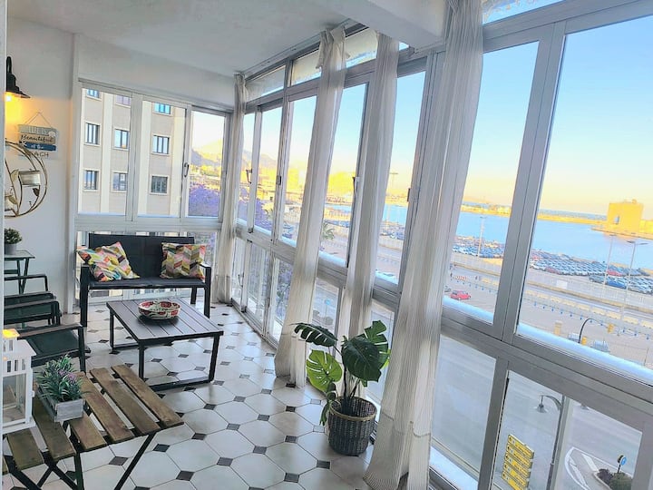 La Mejor Vistas A La Bahía, Elegante Piso Centro - Málaga