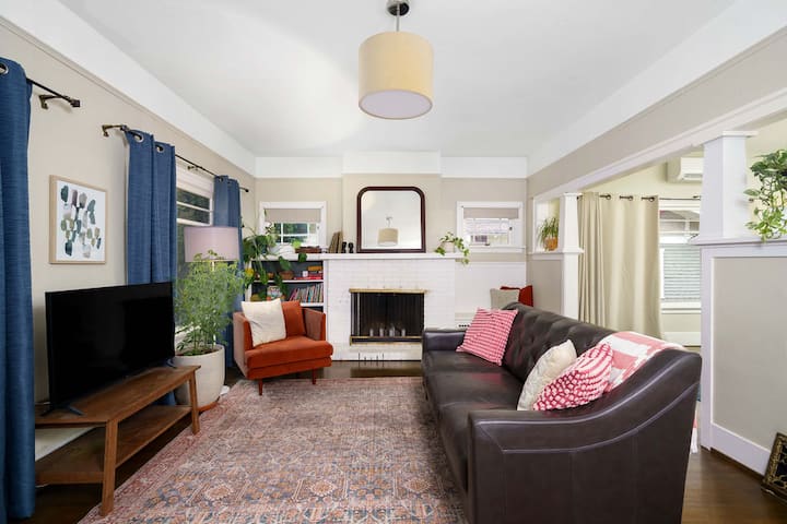 South Hill Charm, Full Kitchen, King Bed - Spokane, WA