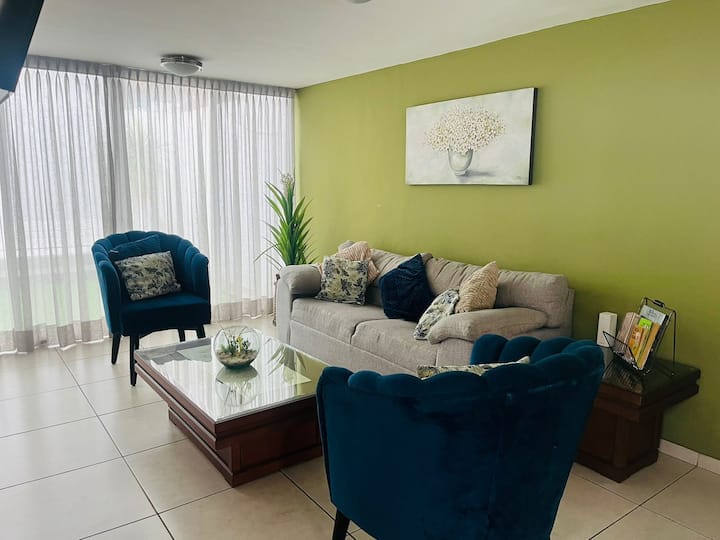 Casa Expo, Cómoda, Tren Ligero. Facturamos - Guadalajara