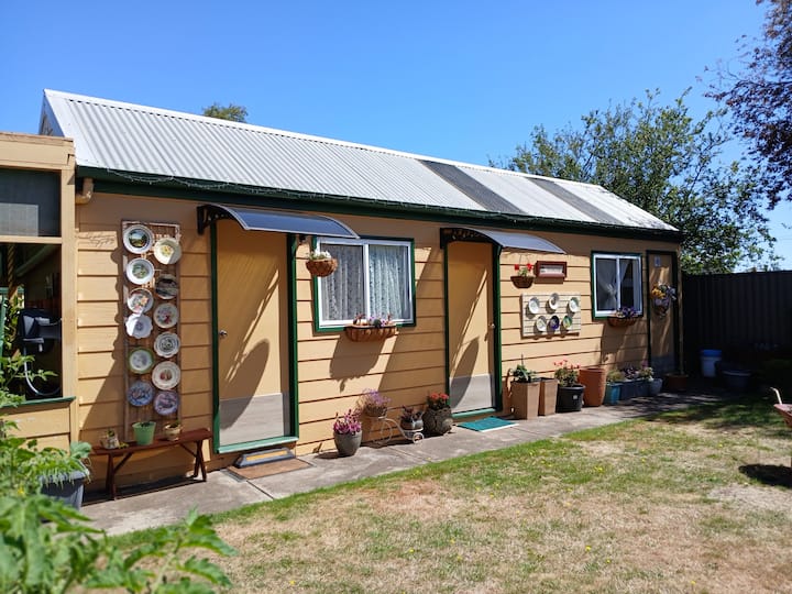浪漫安静度假小屋，热情好客的男女主人，欢迎世界各地朋友。 - Ballarat