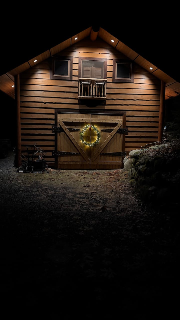 Private Mountain Detached Loft - Pemberton, BC V0N, Canada