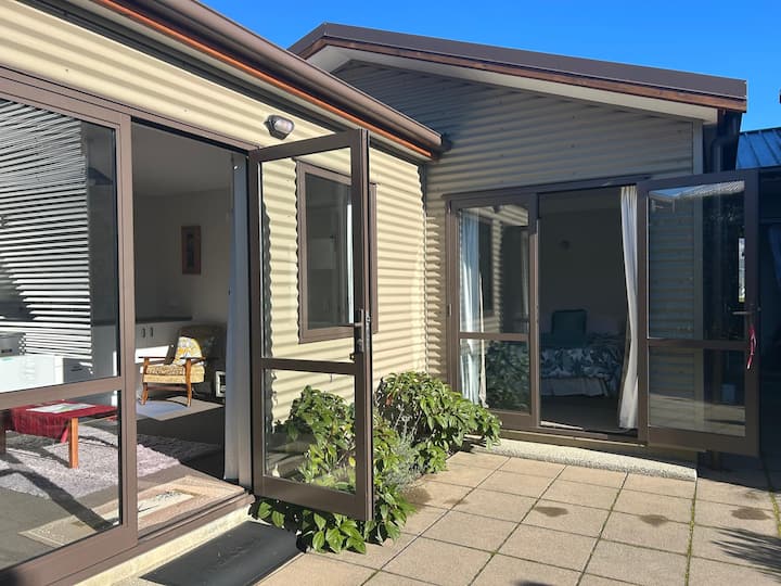 Cosy, Spacious, Private Unit, Walk-able To Town - Wanaka