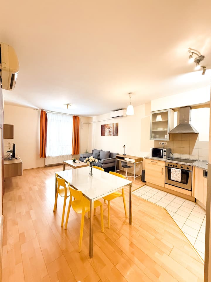 Cozy Homelike Flat•ac•free Parking•near To Gozsdu• - Budapest