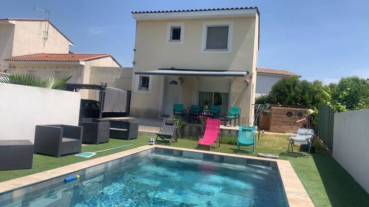 Villa Ensoleillé Avec Piscine , 20 Min Des Plages - Lunel