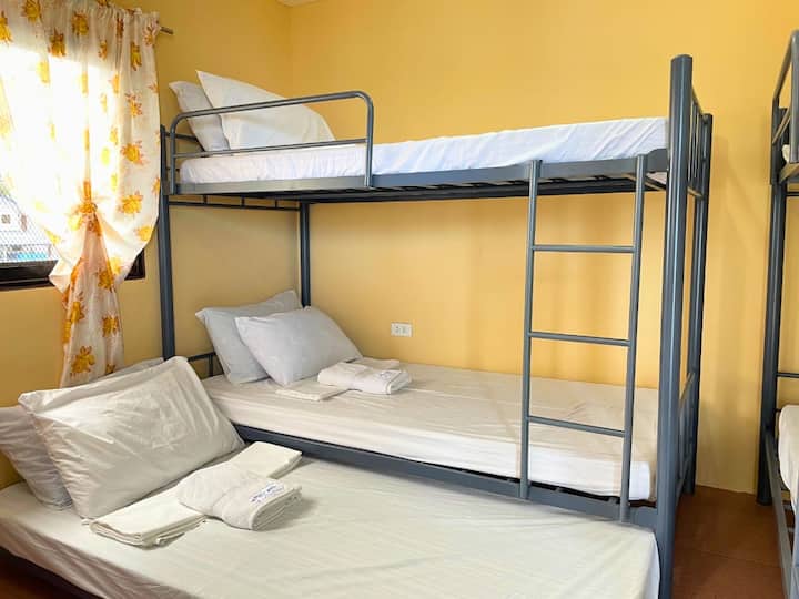 Beach Cottage W/ Ac, T.v & Cr (#2)@ Kaihana Resort - Anda