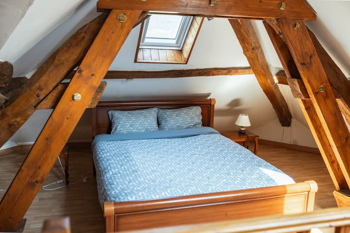 Chambre Familiale En Mezzanine à L'étage - Rumilly