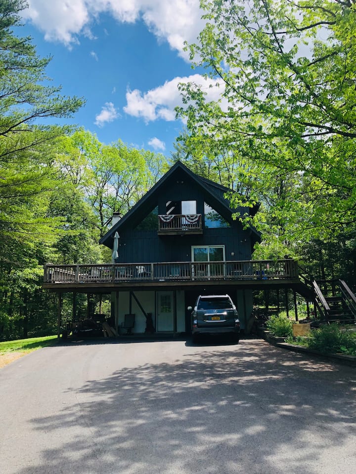 Lake George, Adirondack Chalet - Lake George, NY
