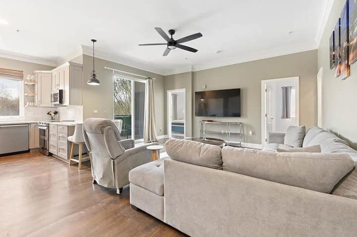 Condo In Midtown Atlanta With Secured Parking - Atlanta