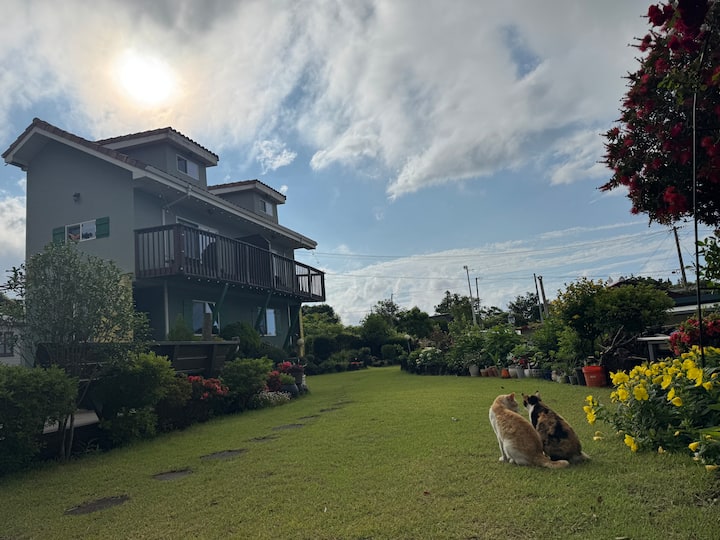 감성 옥탑방 & 한라산 뷰 3층 독채 [화이트] - 서귀포시