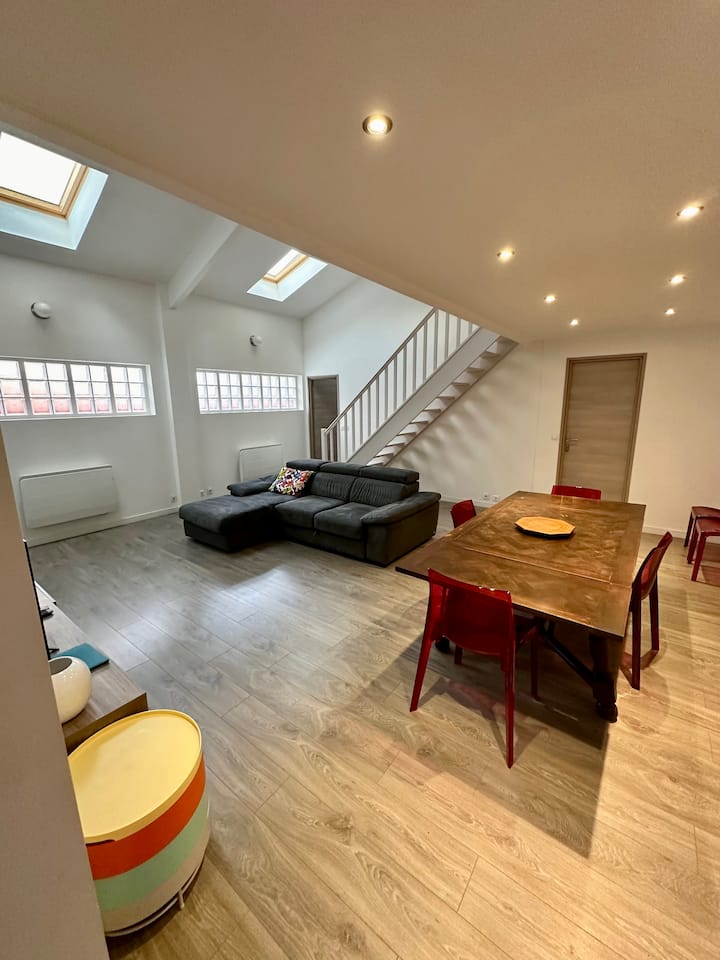 Maison De Ville à 20 Mètres De Paris. 7 Lits - Paris