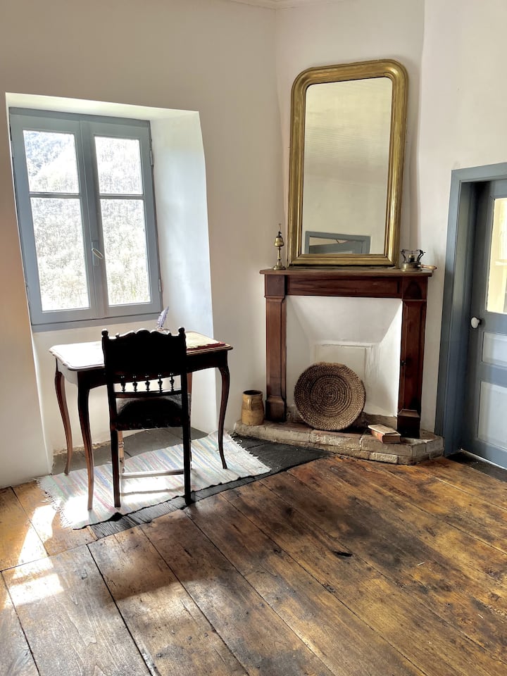 Maison Typique Et Rustique à 1km De Conques. - Conques