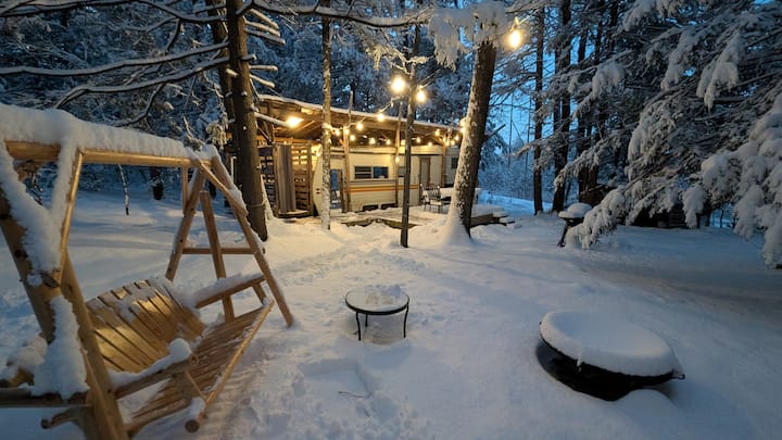 Monadnock Sunrise Forest Hideaway - Vermont