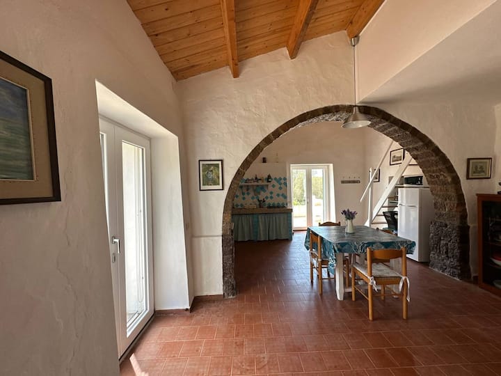 Casa Genarbì (Pressi Faro E Oasi Lipu) Iun R9242 - Sant'Antioco