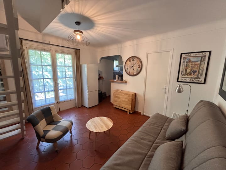 Saint Tropez, Appartement à 150 M De La Plage. - Saint-Tropez