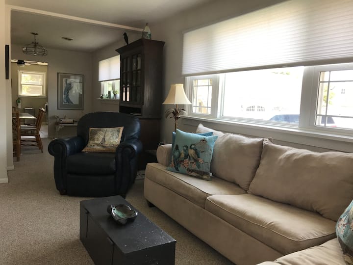 Charming Bayside Cottage With Water Views - Cape May, NJ