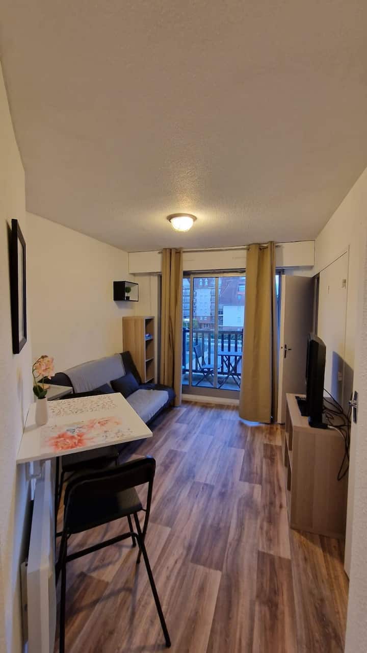 Appartement Avec Vue Sur Mer, Piscine Et Tennis - Franceville-Plage