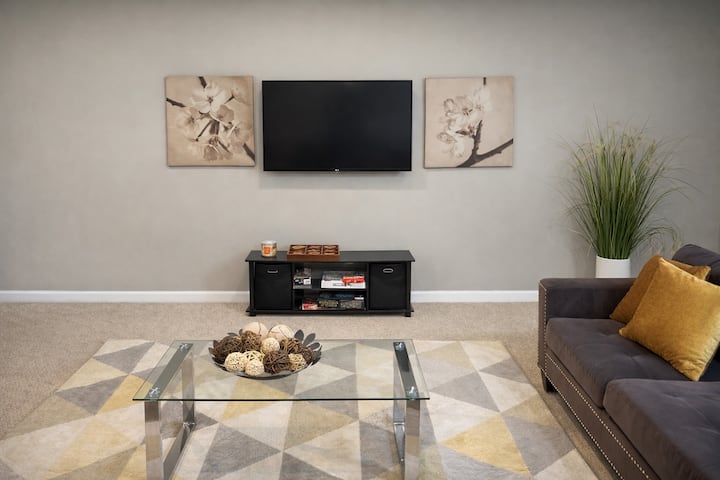 Entire 1br Apt • Free Parking • Near Downtown - Morgan State University, Baltimore