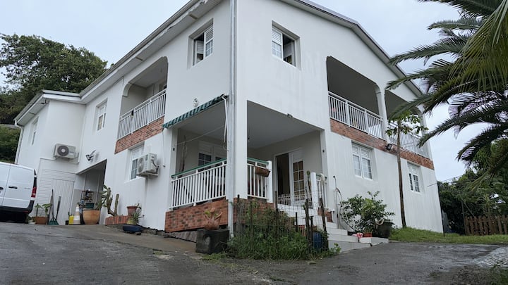 Bas De Villa Proche Des Plages Et Des Commodités - Martinique