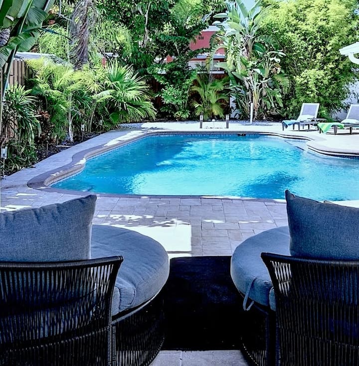 Tropical Oasis - Private Pool - Close Beaches - Bradenton