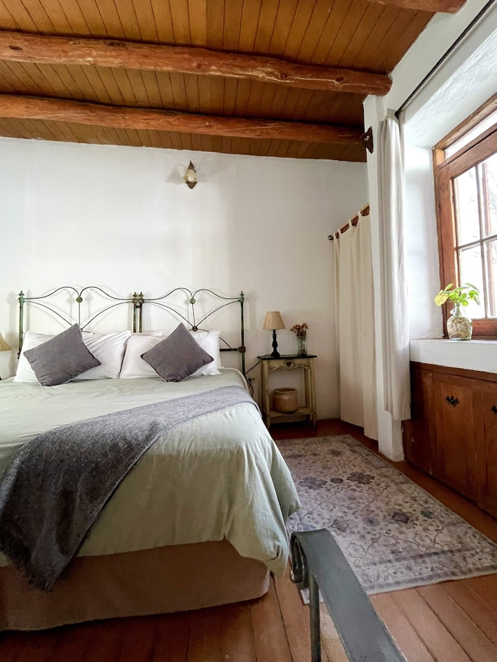 4. Preciosa Suite Equipada, Terraza & Desayuno - Chihuahua